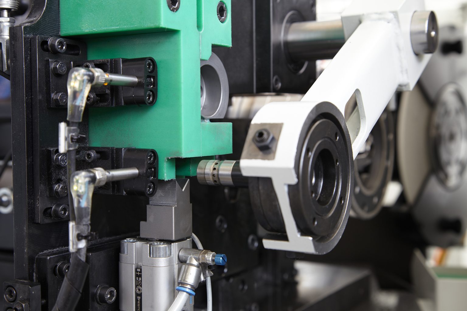 Internal Grinding Machines Suppliers | NOVAMATIC 4G